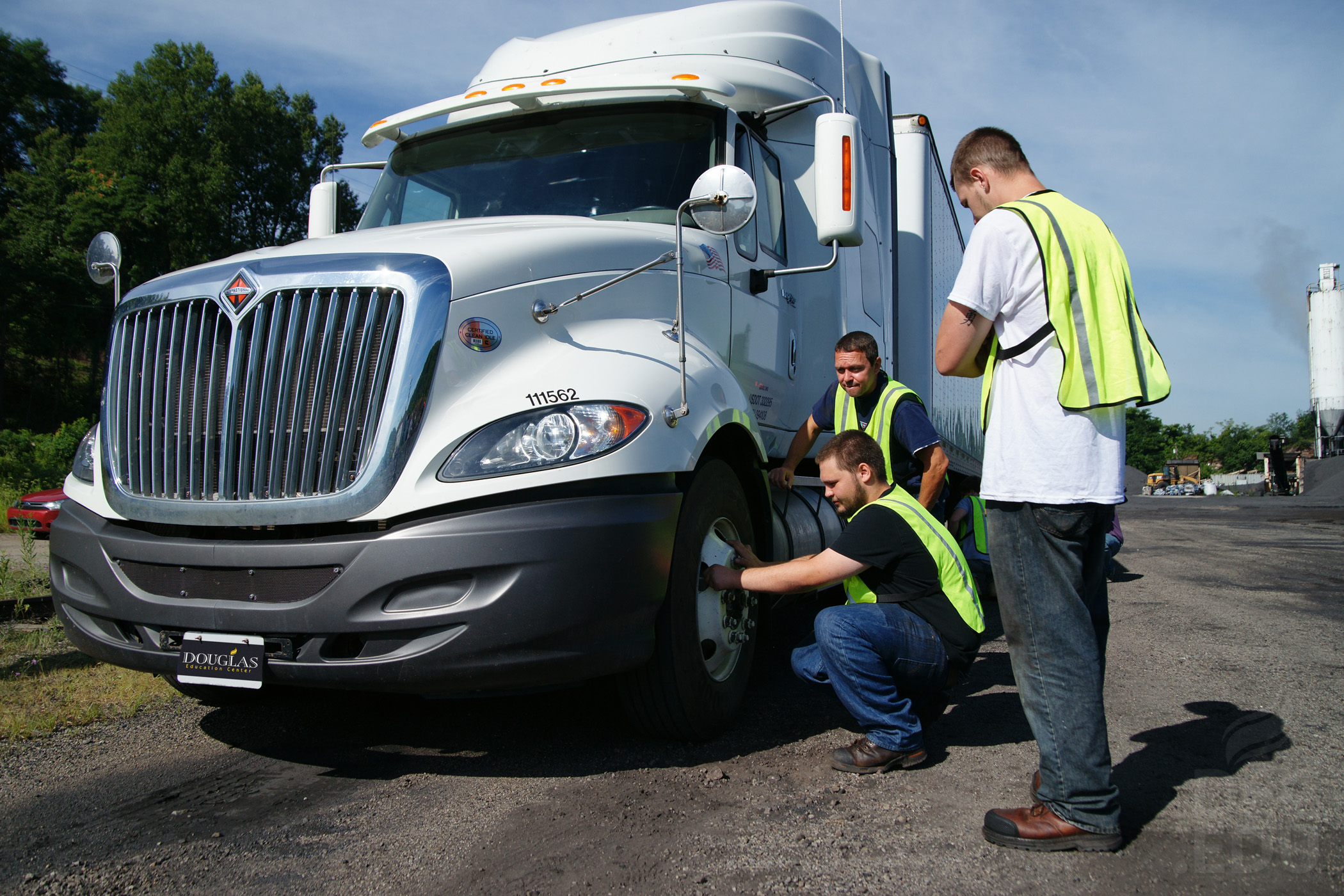 COMMERCIAL DRIVER'S LICENSE PROGRAM - Douglas Education Center