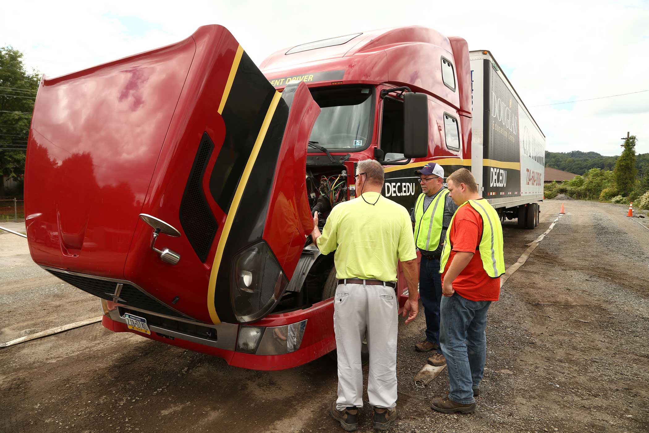 COMMERCIAL DRIVER'S LICENSE PROGRAM - Douglas Education Center